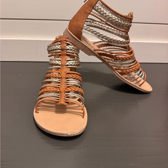 Kelly & Katie | Shoes | Kelly Katie Girls Gladiator Sandals Size 3 ...